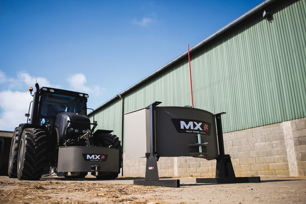 Pourquoi installer un contrepoids MX sur son tracteur ? - MX